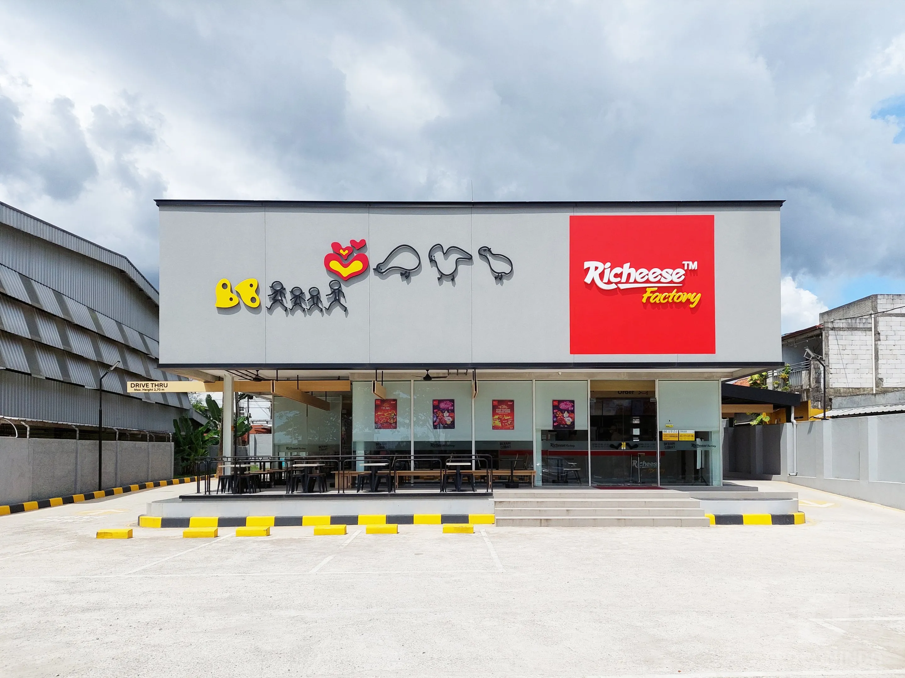 Richeese Grand Depok City | Food & Beverages | PT Eppconindo Pilar Abadi