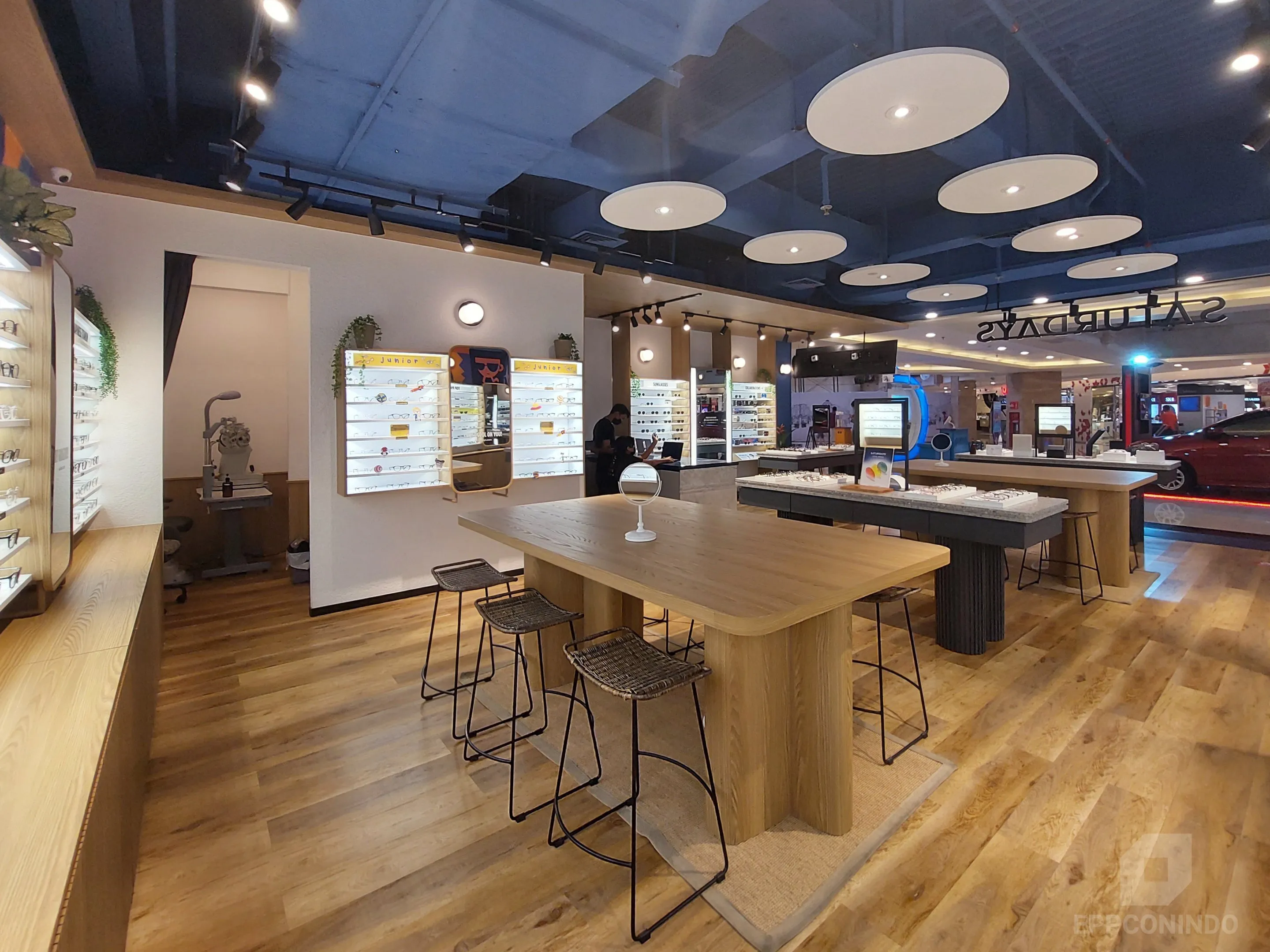 Saturdays Puri Indah Mall | Fashion & Accessories | PT Eppconindo Pilar ...